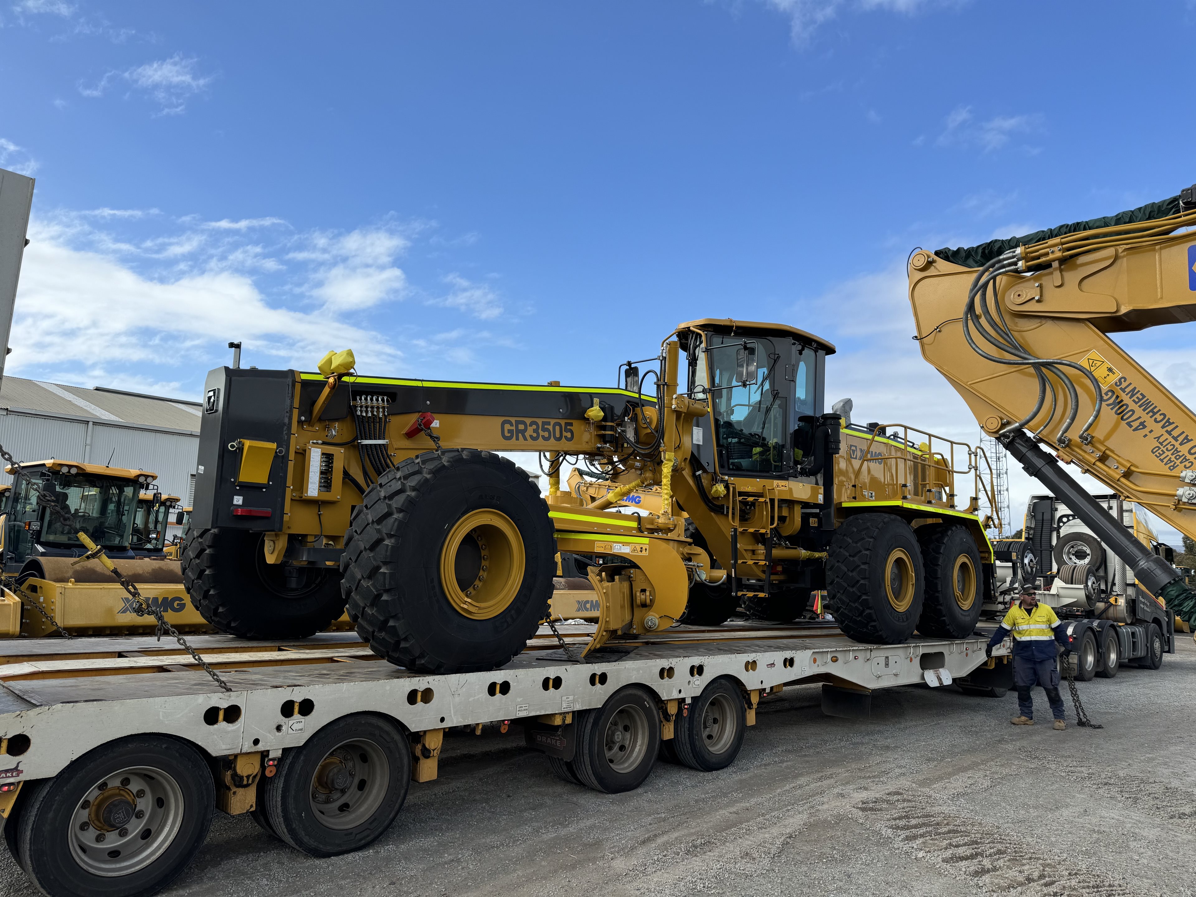 Brooks Equipment - GR3505T PRO GRADER ARRIVED!