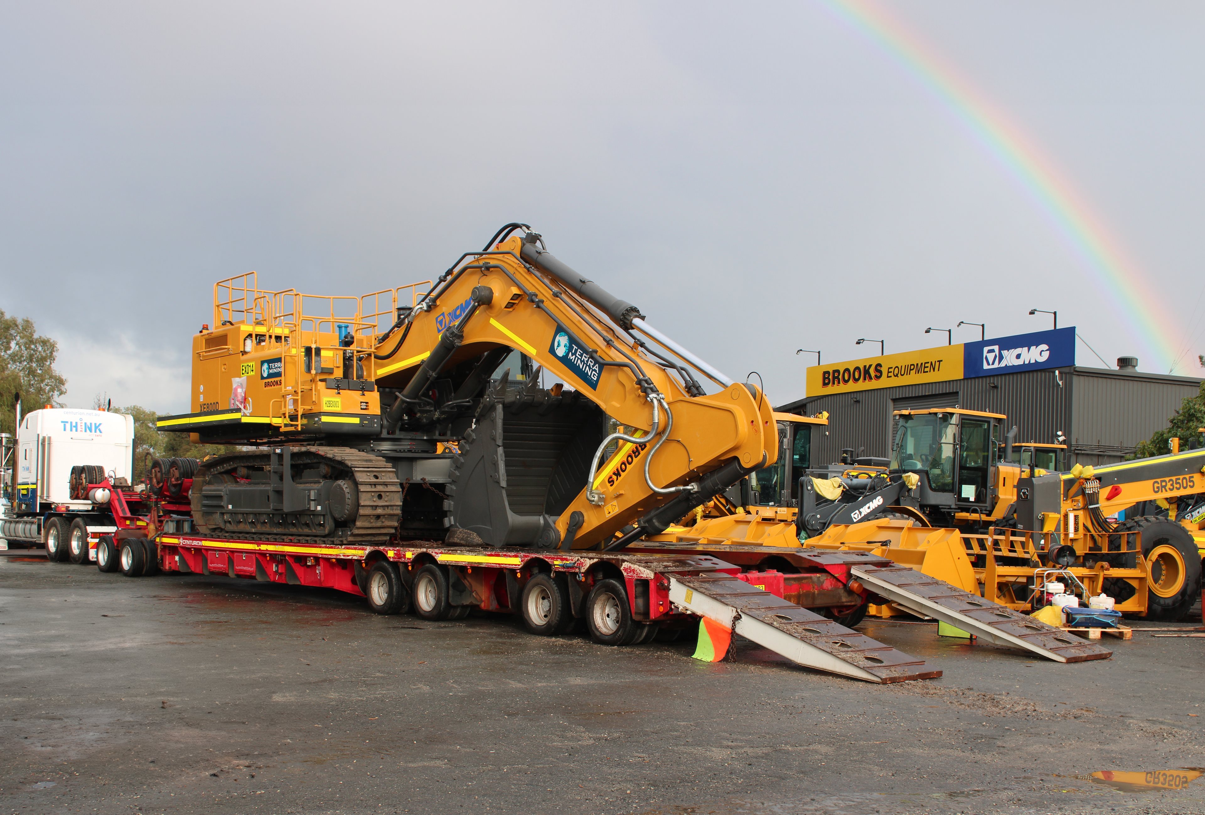 Brooks Equipment - MEET THE XE800D!