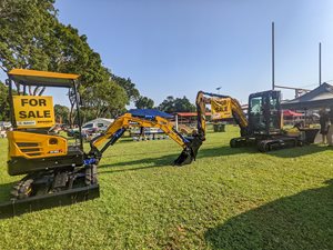 Brooks Equipment - SHOWTIME!